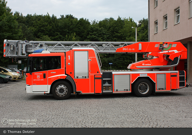 Einsatzfahrzeug: Linz - BF - DLK 23-12 - BOS-Fahrzeuge ...