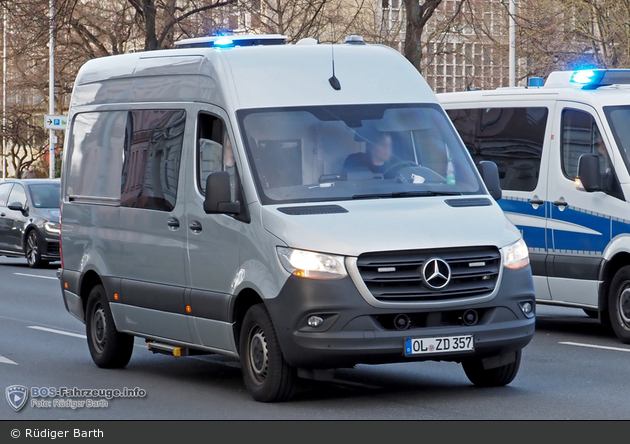 Einsatzfahrzeug: OL-ZD 357 - MB Sprinter 316 CDI - GefKw - BOS-Fahrzeuge - Einsatzfahrzeuge und ...