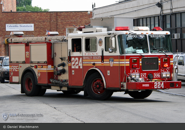 Einsatzfahrzeug: FDNY - Brooklyn - Engine 224 - TLF (a.D.) - BOS ...